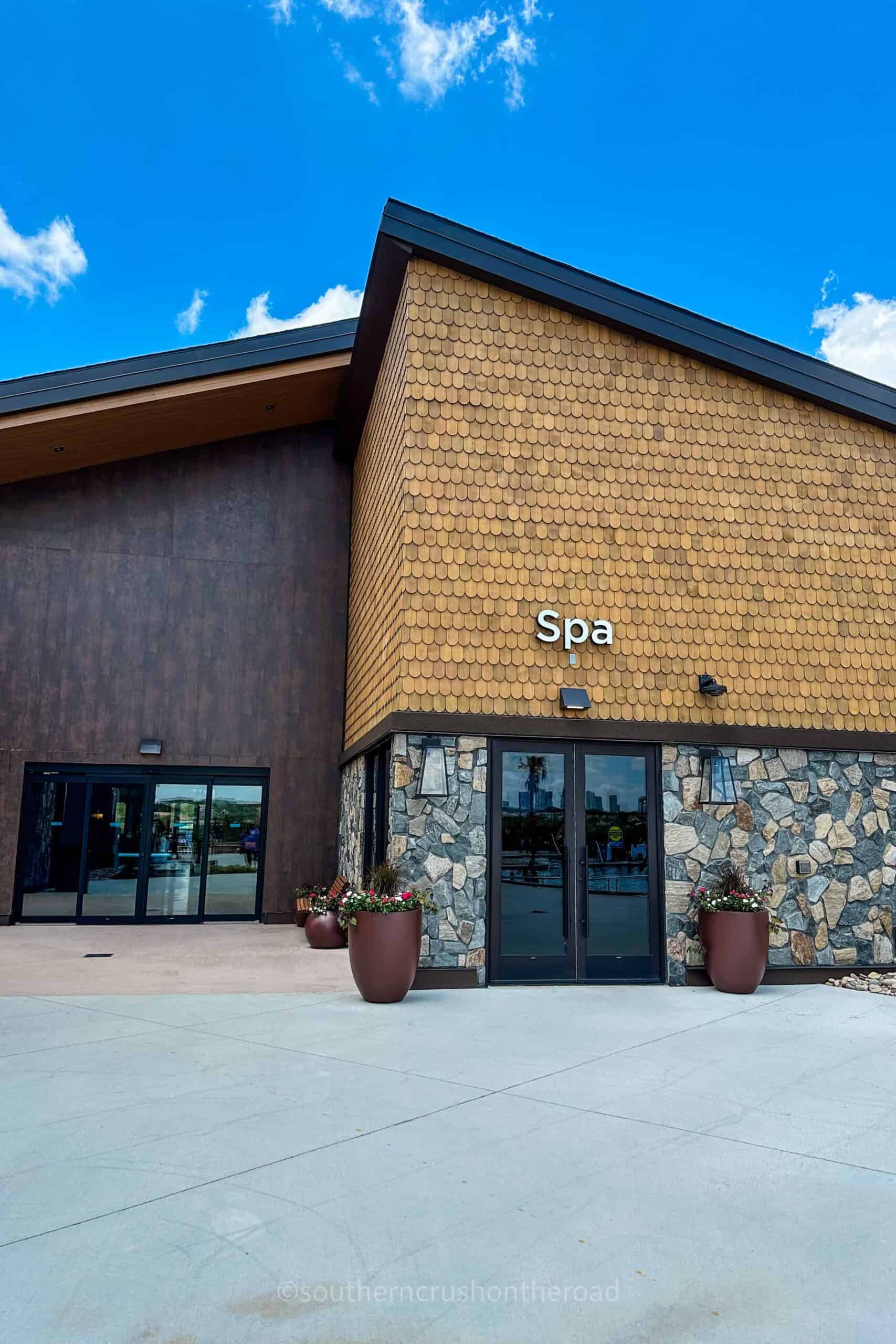 WorldSprings: A Perfect Day Trip to Plano's New 'Social Soak ...